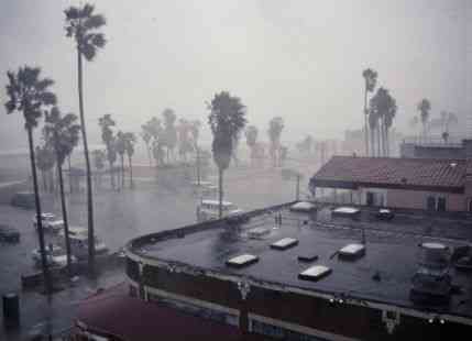 Severe weather across the globe on May 6 2015 | Skymet Weather Services