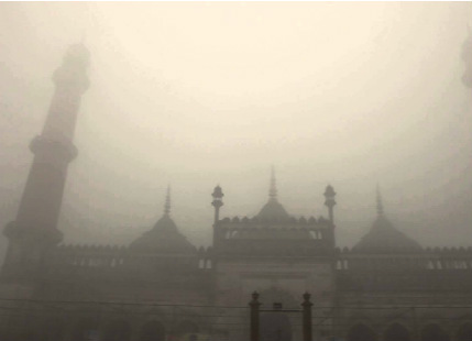 Very dense fog prevails in Lucknow, Varanasi | Skymet Weather Services