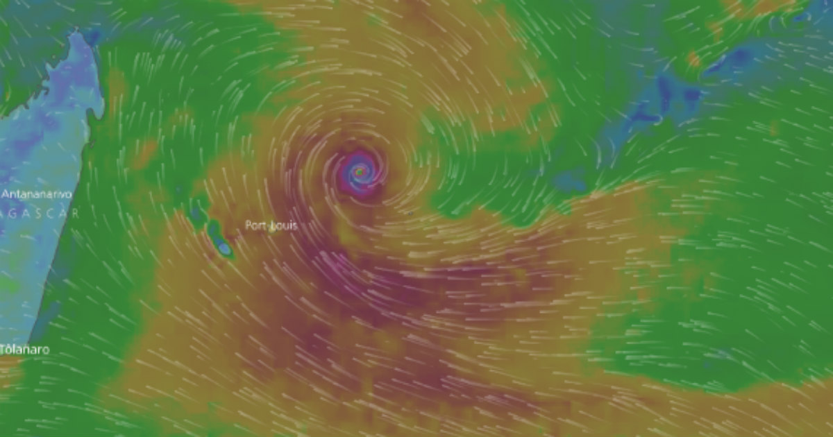Cyclone Berguitta: Heavy rains, damaging winds likely over La Reunion ...