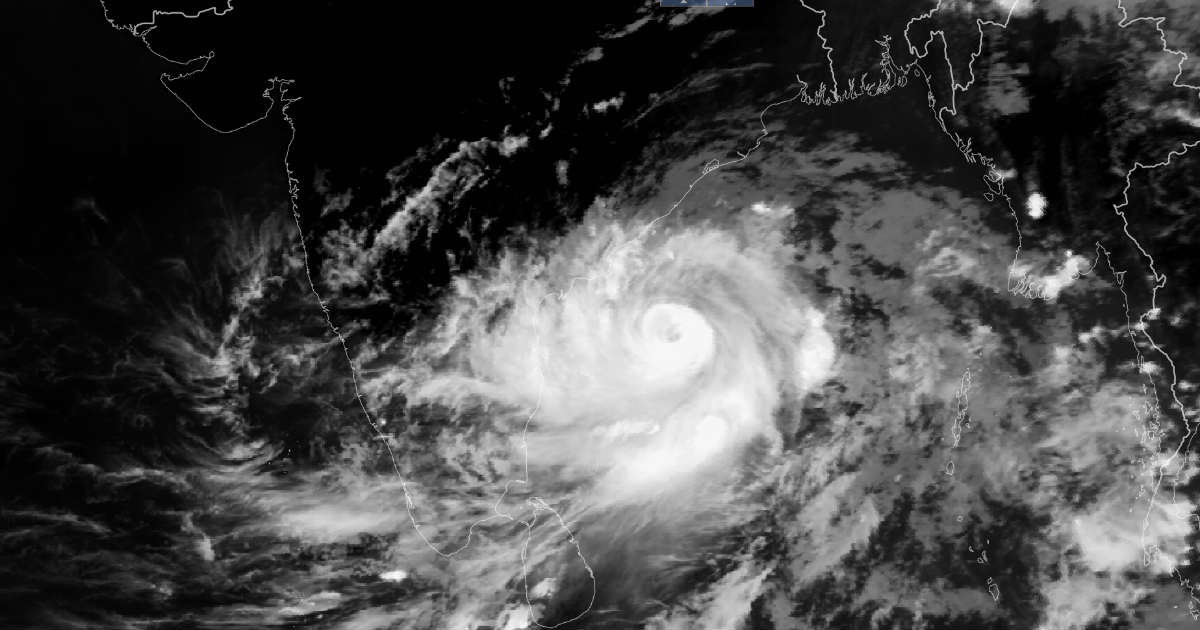 Check out the cloud build-up in Bay forms into Extremely Severe Cyclone ...