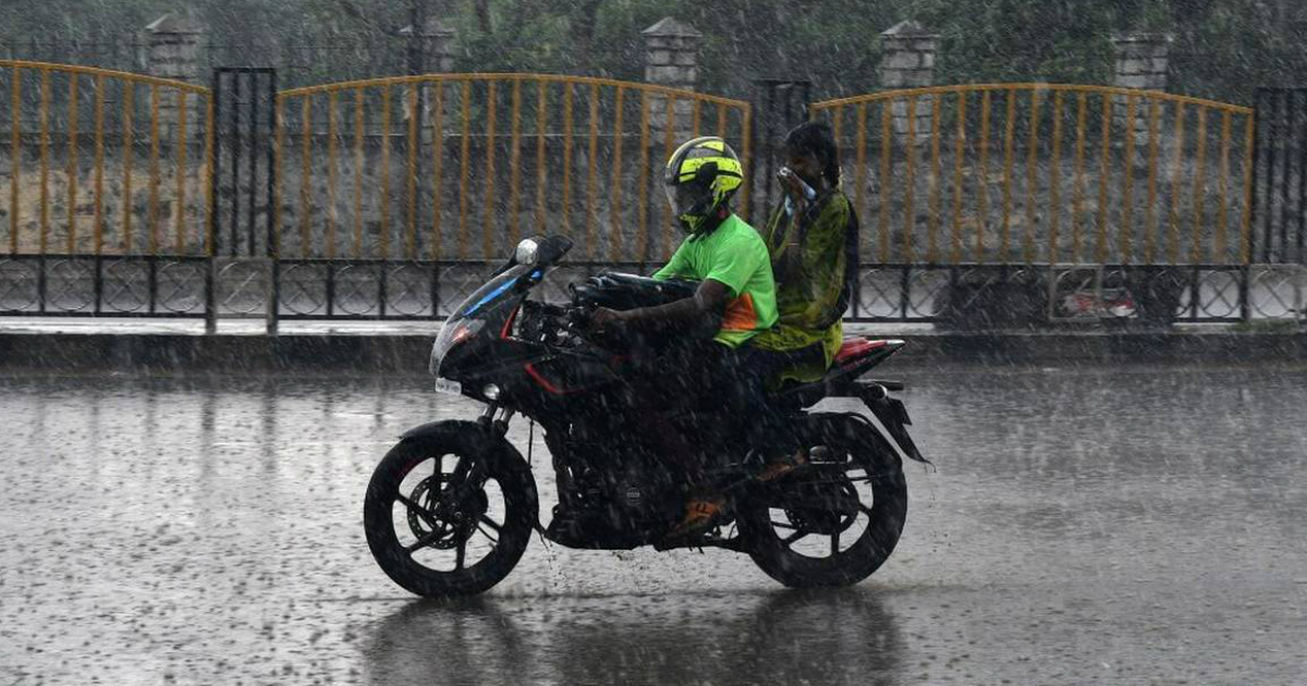 Cyclone Maha: Heavy rain alert for Karnataka, strong winds and rough ...