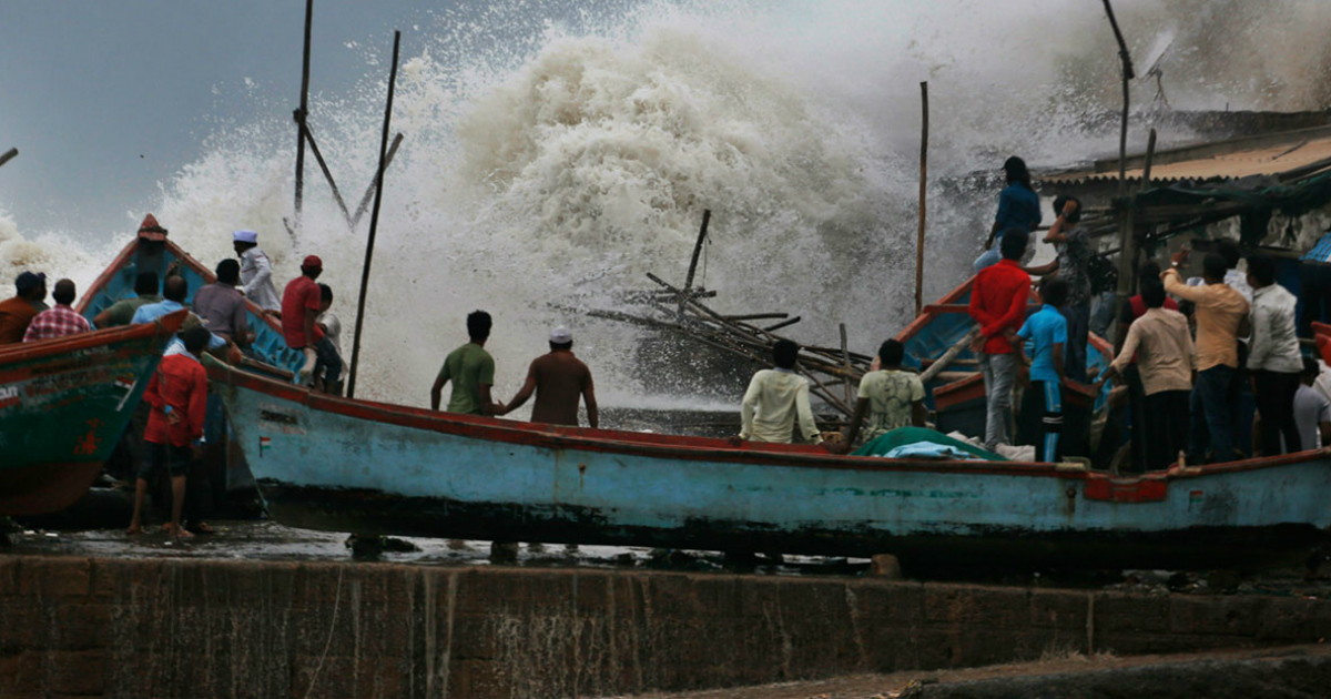 Cyclone Maha latest news and updates: Extremely Severe Cyclone Maha to ...