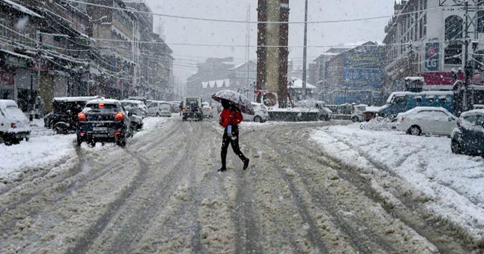 Almora snow : Latest news and update on Almora snow