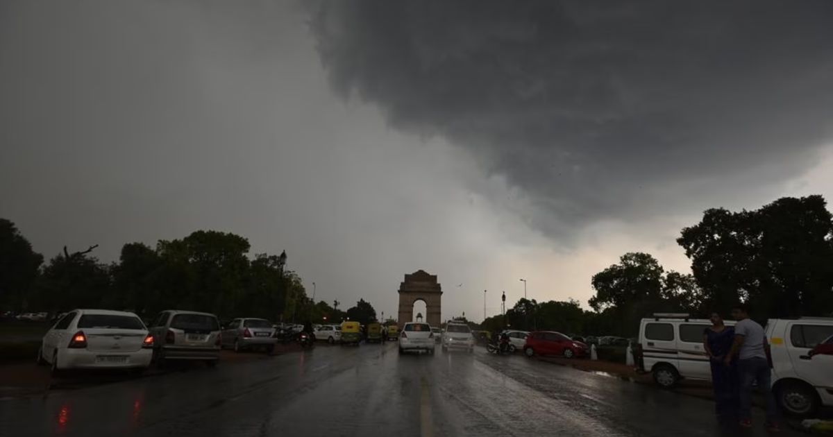 Delhi weather pattern : Latest news and update on Delhi weather pattern