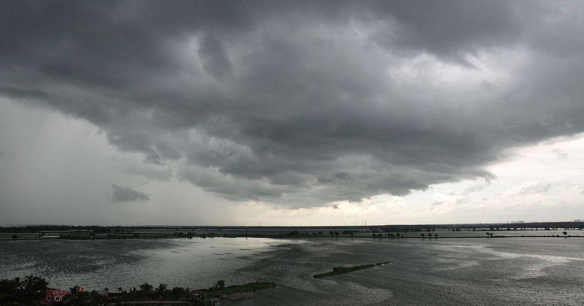 Deep Depression Over Bay Of Bengal, Cross Odisha Coast Shortly, Heavy ...